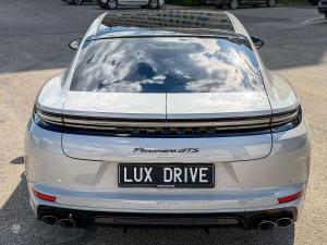 Porsche Panamera 2026 Rīga, ar dzinēja tilpumu 4.00 L un nobraukumu 5 tūkst. km par 172000 €, foto 6 vietnē AUTOMOTO.COM.LV