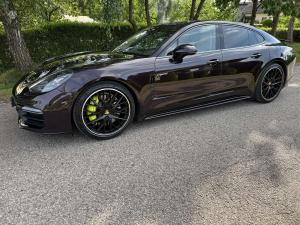 Violet Porsche Panamera 2017 in Alytus, with an engine capacity of 2.89 L and mileage of 194 thousand km for 42900 €, photo  on AUTOMOTO.COM.LV