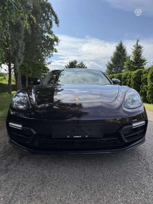 Violets Porsche Panamera 2017 Alīta, ar dzinēja tilpumu 2.89 L un nobraukumu 194 tūkst. km par 42900 €, foto 4 vietnē AUTOMOTO.COM.LV
