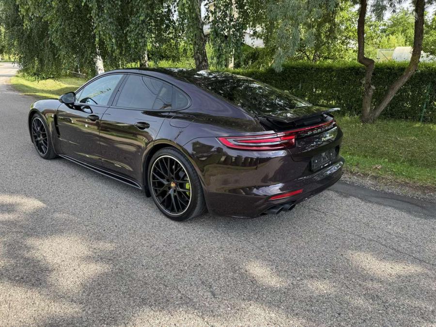 Violets Porsche Panamera 2017 Alīta, ar dzinēja tilpumu 2.89 L un nobraukumu 194 tūkst. km par 42900 €, foto 9 vietnē AUTOMOTO.COM.LV