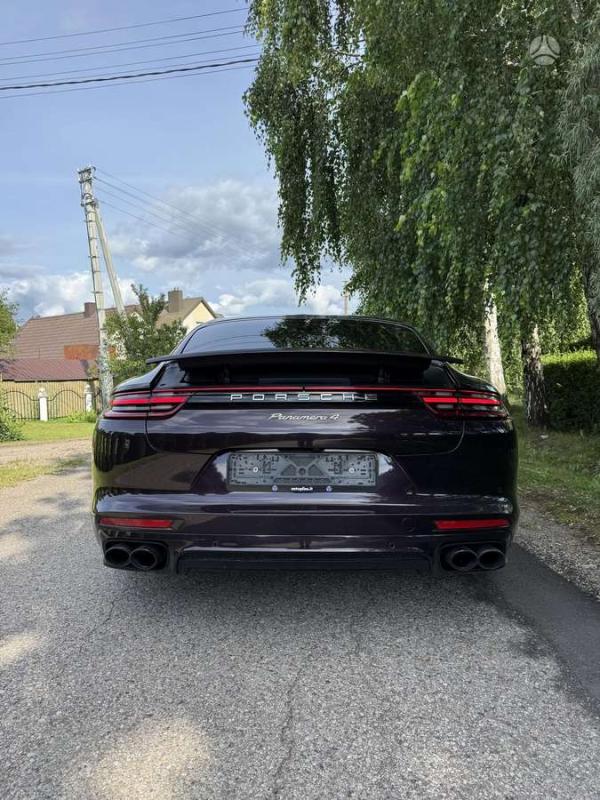 Violets Porsche Panamera 2017 Alīta, ar dzinēja tilpumu 2.89 L un nobraukumu 194 tūkst. km par 42900 €, foto 9 vietnē AUTOMOTO.COM.LV