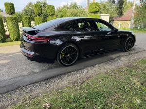 Violets Porsche Panamera 2017 Alīta, ar dzinēja tilpumu 2.89 L un nobraukumu 194 tūkst. km par 42900 €, foto 12 vietnē AUTOMOTO.COM.LV