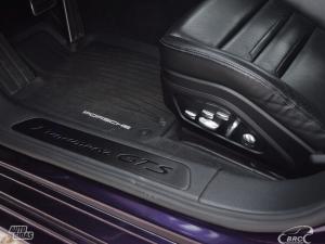 Violet Porsche Panamera 2019 in Riga, with an engine capacity of 4.00 L and mileage of 58 thousand km for 76900 €, photo 20 on AUTOMOTO.COM.LV