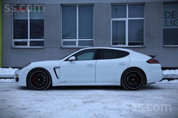 White Porsche Panamera 2014 in Riga, with an engine capacity of 4.80 L and mileage of 126 thousand km for 37995 €, photo 1 on AUTOMOTO.COM.LV