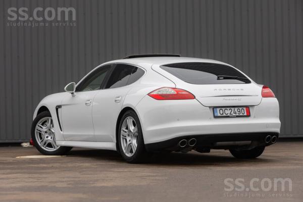 Balts Porsche Panamera 2010 Jelgava, ar dzinēja tilpumu 4.80 L un nobraukumu 130 tūkst. km par 13500 €, foto 4 vietnē AUTOMOTO.COM.LV