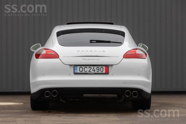 Balts Porsche Panamera 2010 Jelgava, ar dzinēja tilpumu 4.80 L un nobraukumu 130 tūkst. km par 13500 €, foto 5 vietnē AUTOMOTO.COM.LV