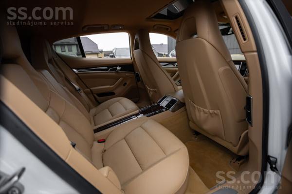 Balts Porsche Panamera 2010 Jelgava, ar dzinēja tilpumu 4.80 L un nobraukumu 130 tūkst. km par 13500 €, foto 10 vietnē AUTOMOTO.COM.LV