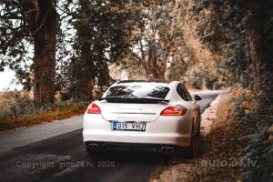 Balts Porsche Panamera 2010 Tallina, ar dzinēja tilpumu 4.80 L un nobraukumu 259 tūkst. km par 14900 €, foto 4 vietnē AUTOMOTO.COM.LV