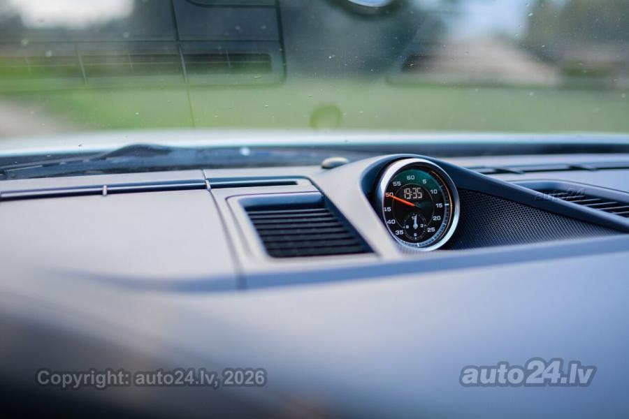 Balts Porsche Panamera 2010 Tallina, ar dzinēja tilpumu 4.80 L un nobraukumu 259 tūkst. km par 14900 €, foto 13 vietnē AUTOMOTO.COM.LV