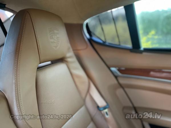 Balts Porsche Panamera 2010 Tallina, ar dzinēja tilpumu 4.80 L un nobraukumu 126 tūkst. km par 15900 €, foto 5 vietnē AUTOMOTO.COM.LV