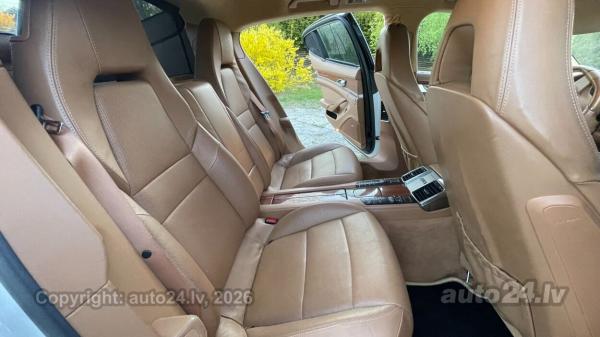 Balts Porsche Panamera 2010 Tallina, ar dzinēja tilpumu 4.80 L un nobraukumu 126 tūkst. km par 15900 €, foto 8 vietnē AUTOMOTO.COM.LV