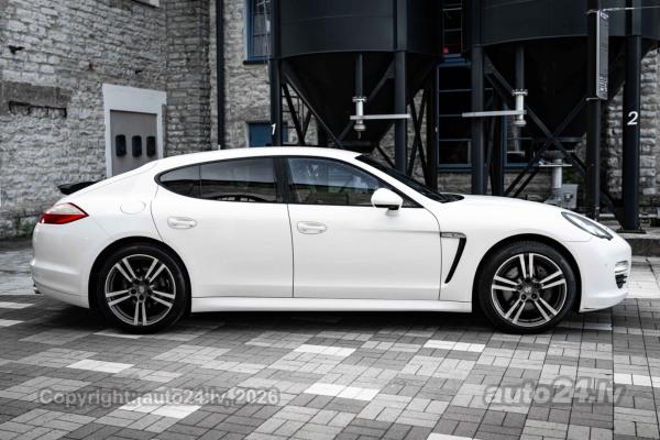 Balts Porsche Panamera 2011 Tallina, ar dzinēja tilpumu 3.60 L un nobraukumu 172 tūkst. km par 22000 €, foto 7 vietnē AUTOMOTO.COM.LV