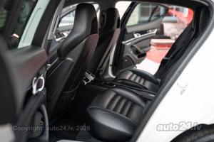 Balts Porsche Panamera 2011 Tallina, ar dzinēja tilpumu 3.60 L un nobraukumu 172 tūkst. km par 22000 €, foto 12 vietnē AUTOMOTO.COM.LV