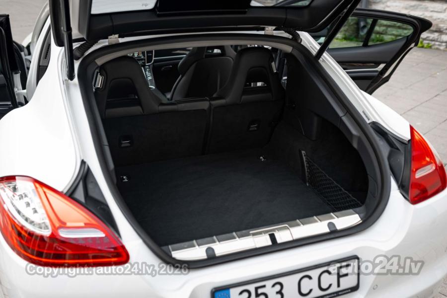 Balts Porsche Panamera 2011 Tallina, ar dzinēja tilpumu 3.60 L un nobraukumu 172 tūkst. km par 22000 €, foto 13 vietnē AUTOMOTO.COM.LV