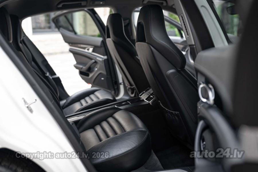 Balts Porsche Panamera 2011 Tallina, ar dzinēja tilpumu 3.60 L un nobraukumu 172 tūkst. km par 22000 €, foto 14 vietnē AUTOMOTO.COM.LV