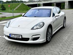 Balts Porsche Panamera 2011 Viļņa, ar dzinēja tilpumu 2.97 L un nobraukumu 215 tūkst. km par 11990 €, foto 4 vietnē AUTOMOTO.COM.LV