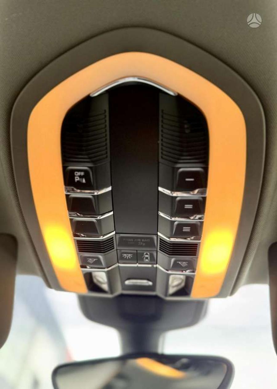 Balts Porsche Panamera 2011 Viļņa, ar dzinēja tilpumu 2.97 L un nobraukumu 215 tūkst. km par 11990 €, foto 19 vietnē AUTOMOTO.COM.LV