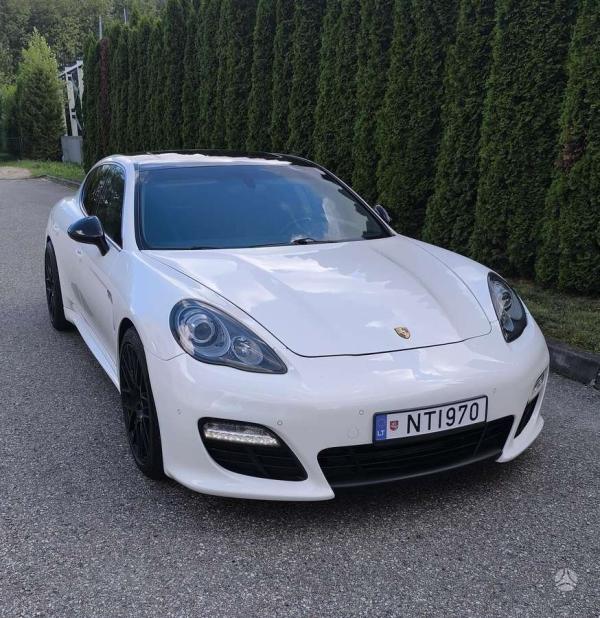 White Porsche Panamera 2012 in Kaunas, with an engine capacity of 3.61 L and mileage of 156 thousand km for 16500 €, photo 3 on AUTOMOTO.COM.LV