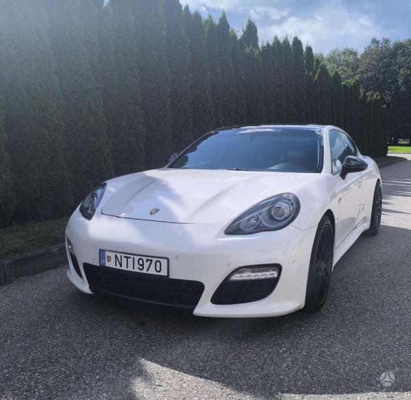 White Porsche Panamera 2012 in Kaunas, with an engine capacity of 3.61 L and mileage of 156 thousand km for 16500 €, photo 5 on AUTOMOTO.COM.LV
