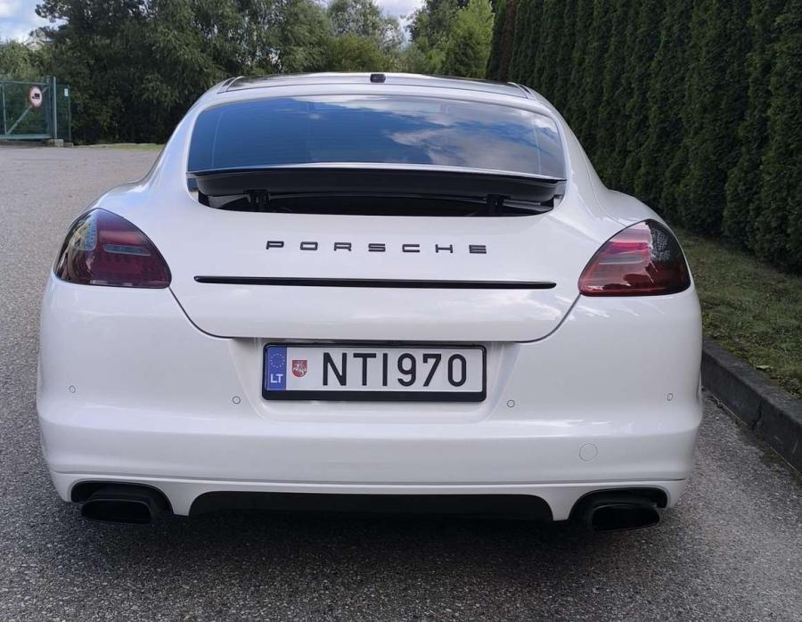 Balts Porsche Panamera 2012 Kauņa, ar dzinēja tilpumu 3.61 L un nobraukumu 156 tūkst. km par 16500 €, foto 7 vietnē AUTOMOTO.COM.LV