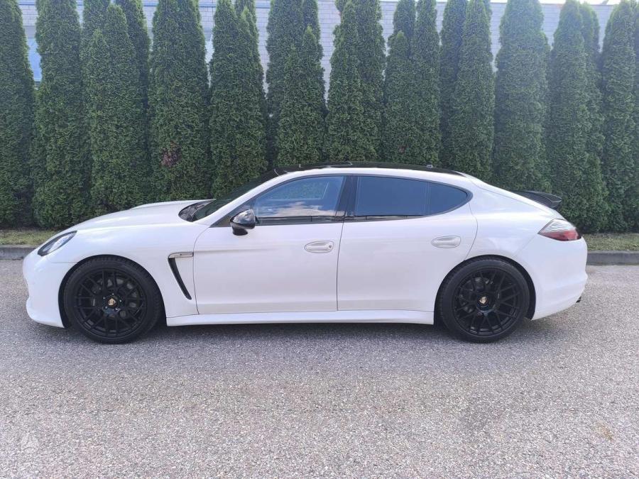 Balts Porsche Panamera 2012 Kauņa, ar dzinēja tilpumu 3.61 L un nobraukumu 156 tūkst. km par 16500 €, foto 8 vietnē AUTOMOTO.COM.LV