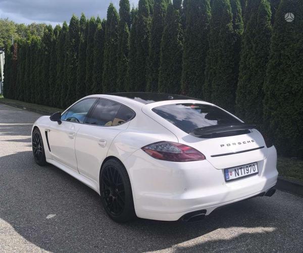 White Porsche Panamera 2012 in Kaunas, with an engine capacity of 3.61 L and mileage of 156 thousand km for 16500 €, photo 10 on AUTOMOTO.COM.LV