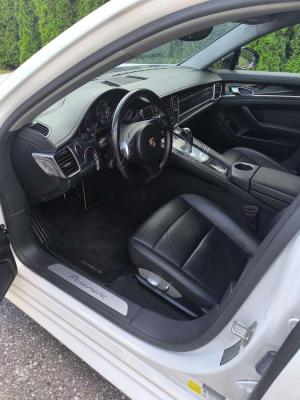 Balts Porsche Panamera 2012 Kauņa, ar dzinēja tilpumu 3.61 L un nobraukumu 156 tūkst. km par 16500 €, foto 12 vietnē AUTOMOTO.COM.LV