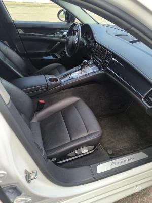 Balts Porsche Panamera 2012 Kauņa, ar dzinēja tilpumu 3.61 L un nobraukumu 156 tūkst. km par 16500 €, foto 14 vietnē AUTOMOTO.COM.LV