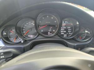 Balts Porsche Panamera 2012 Kauņa, ar dzinēja tilpumu 3.61 L un nobraukumu 156 tūkst. km par 16500 €, foto 20 vietnē AUTOMOTO.COM.LV