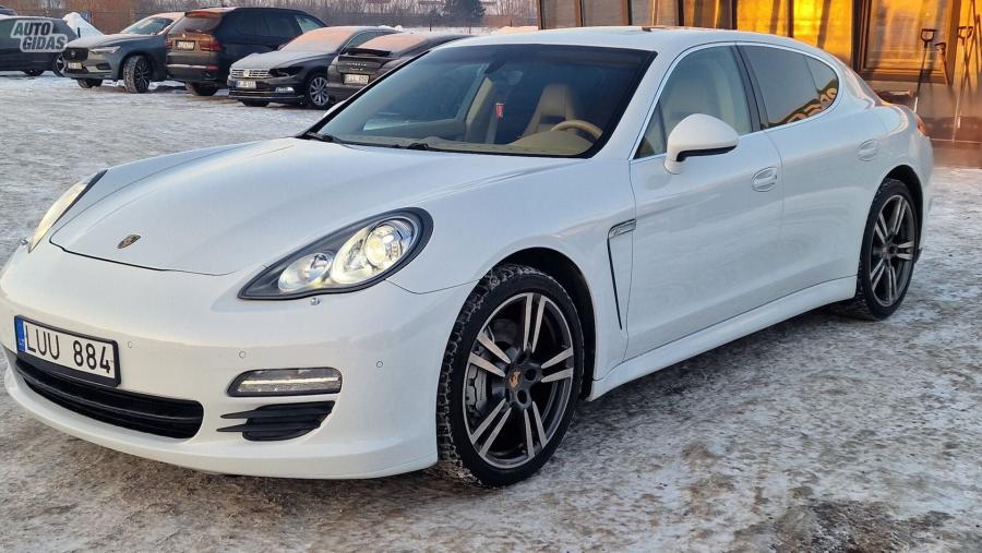 White Porsche Panamera 2013 in Kretinga, with an engine capacity of 4.80 L and mileage of 162 thousand km for 20999 €, photo 2 on AUTOMOTO.COM.LV