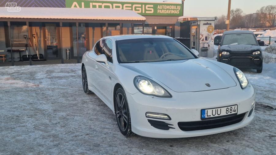 White Porsche Panamera 2013 in Kretinga, with an engine capacity of 4.80 L and mileage of 162 thousand km for 20999 €, photo 3 on AUTOMOTO.COM.LV