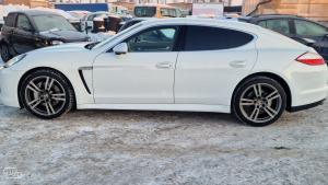 White Porsche Panamera 2013 in Kretinga, with an engine capacity of 4.80 L and mileage of 162 thousand km for 20999 €, photo 9 on AUTOMOTO.COM.LV