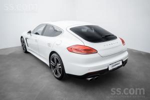 Balts Porsche Panamera 2013 Tallina, ar dzinēja tilpumu 3.00 L un nobraukumu 132 tūkst. km par 29999 €, foto 9 vietnē AUTOMOTO.COM.LV