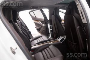 Balts Porsche Panamera 2013 Tallina, ar dzinēja tilpumu 3.00 L un nobraukumu 132 tūkst. km par 29999 €, foto 13 vietnē AUTOMOTO.COM.LV