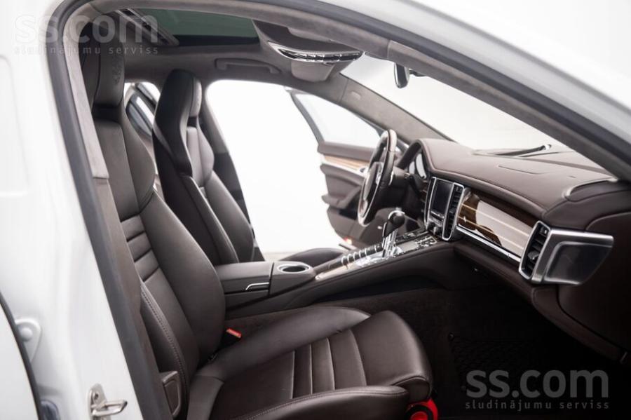 Balts Porsche Panamera 2013 Tallina, ar dzinēja tilpumu 3.00 L un nobraukumu 132 tūkst. km par 29999 €, foto 14 vietnē AUTOMOTO.COM.LV