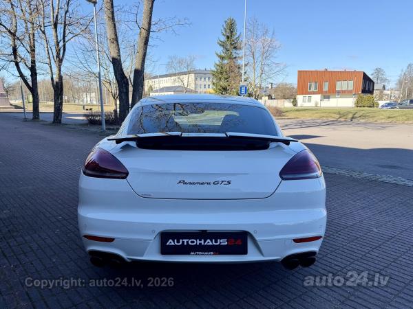 White Porsche Panamera 2014 in Tallinn, with an engine capacity of 4.80 L and mileage of 47 thousand km for 42900 €, photo 4 on AUTOMOTO.COM.LV