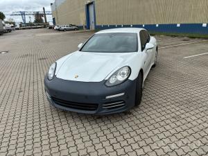 Balts Porsche Panamera 2014 Rīga, ar dzinēja tilpumu 3.00 L un nobraukumu 201 tūkst. km par 17600 €, foto 3 vietnē AUTOMOTO.COM.LV