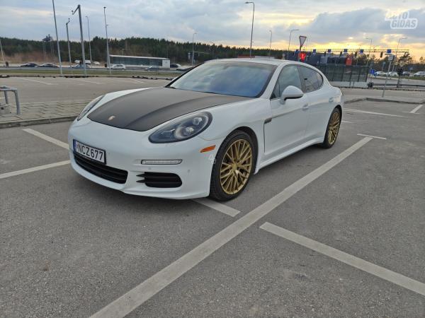 Balts Porsche Panamera 2015 Viļņa, ar dzinēja tilpumu 3.60 L un nobraukumu 192 tūkst. km par 15700 €, foto 1 vietnē AUTOMOTO.COM.LV