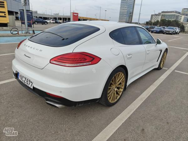 Balts Porsche Panamera 2015 Viļņa, ar dzinēja tilpumu 3.60 L un nobraukumu 192 tūkst. km par 15700 €, foto 3 vietnē AUTOMOTO.COM.LV