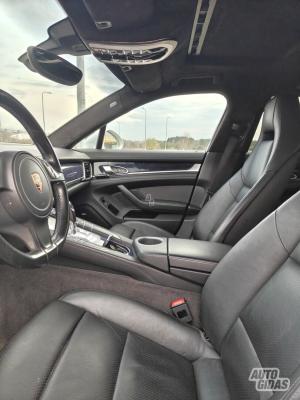 White Porsche Panamera 2015 in Vilnius, with an engine capacity of 3.60 L and mileage of 192 thousand km for 15700 €, photo 8 on AUTOMOTO.COM.LV
