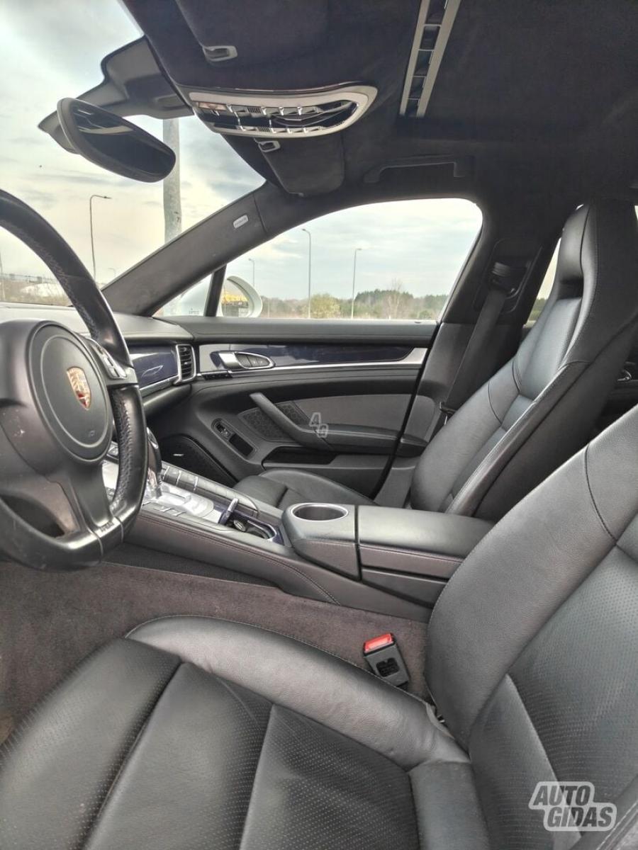 White Porsche Panamera 2015 in Vilnius, with an engine capacity of 3.60 L and mileage of 192 thousand km for 15700 €, photo 8 on AUTOMOTO.COM.LV