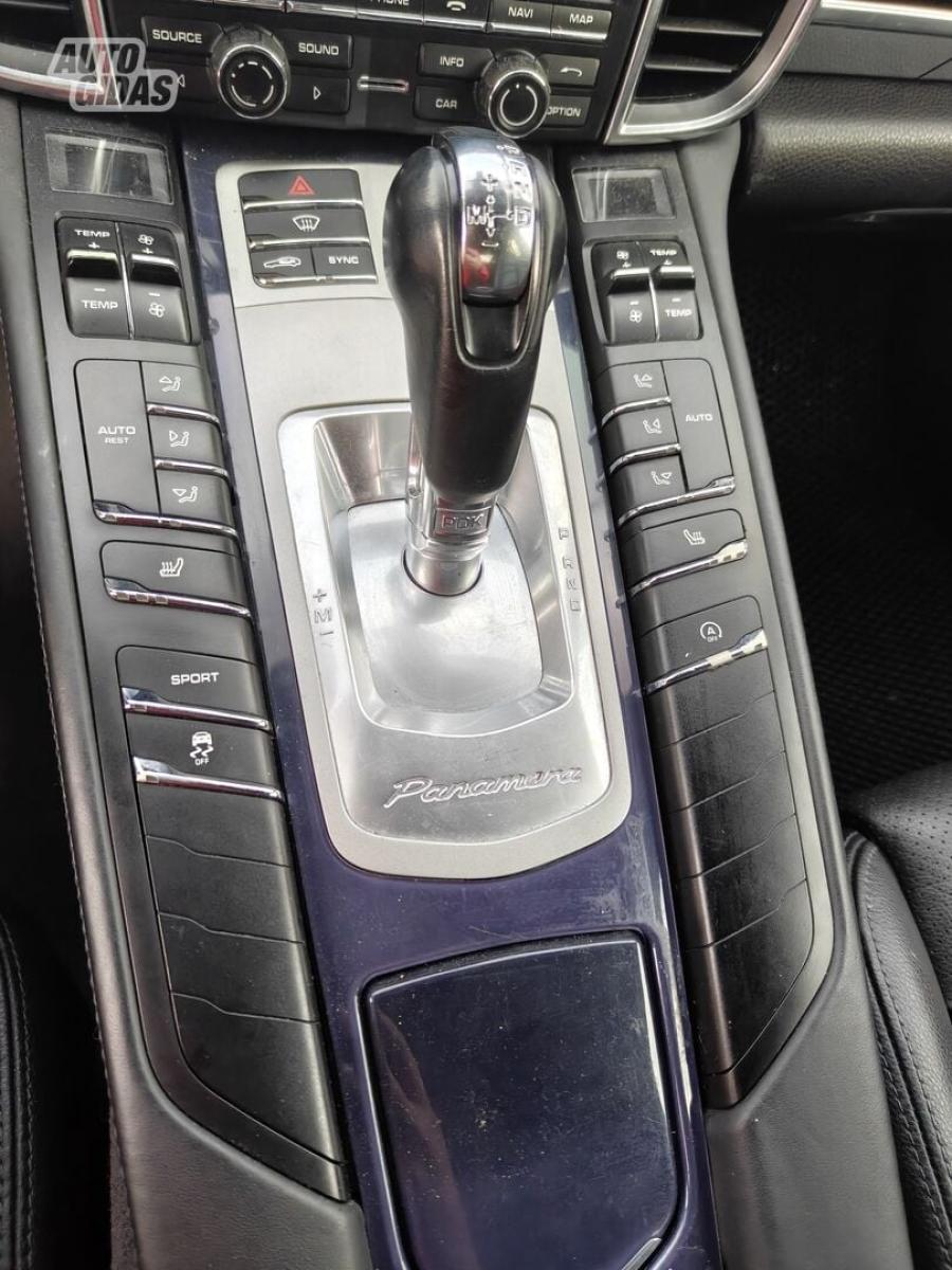 White Porsche Panamera 2015 in Vilnius, with an engine capacity of 3.60 L and mileage of 192 thousand km for 15700 €, photo 10 on AUTOMOTO.COM.LV