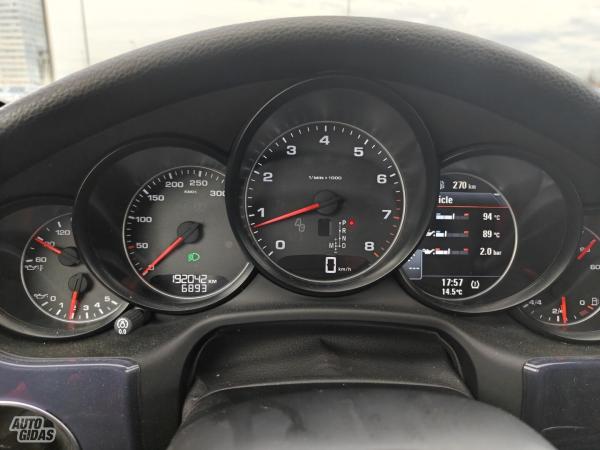 Balts Porsche Panamera 2015 Viļņa, ar dzinēja tilpumu 3.60 L un nobraukumu 192 tūkst. km par 15700 €, foto 10 vietnē AUTOMOTO.COM.LV