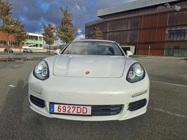 Balts Porsche Panamera 2016 Klaipėda, ar dzinēja tilpumu 3.61 L un nobraukumu 154 tūkst. km par 23700 €, foto 1 vietnē AUTOMOTO.COM.LV
