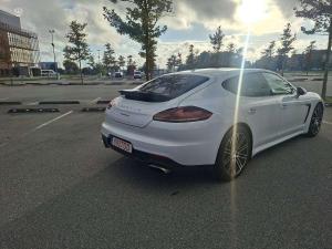 White Porsche Panamera 2016 in Klaipeda, with an engine capacity of 3.61 L and mileage of 154 thousand km for 23700 €, photo 5 on AUTOMOTO.COM.LV