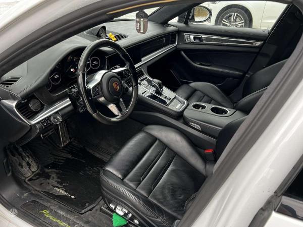 Balts Porsche Panamera 2017 Šauļi, ar dzinēja tilpumu 2.89 L un nobraukumu 119 tūkst. km par 46300 €, foto 9 vietnē AUTOMOTO.COM.LV