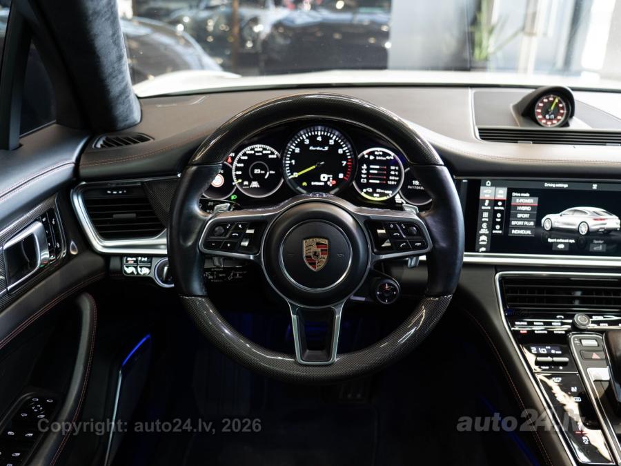 Balts Porsche Panamera 2017 Tallina, ar dzinēja tilpumu 4.00 L un nobraukumu 119 tūkst. km par 65900 €, foto 7 vietnē AUTOMOTO.COM.LV