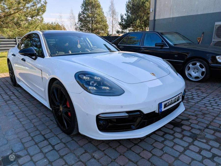 White Porsche Panamera 2017 in Kaunas, with an engine capacity of 4.00 L and mileage of 190 thousand km for 44000 €, photo 1 on AUTOMOTO.COM.LV