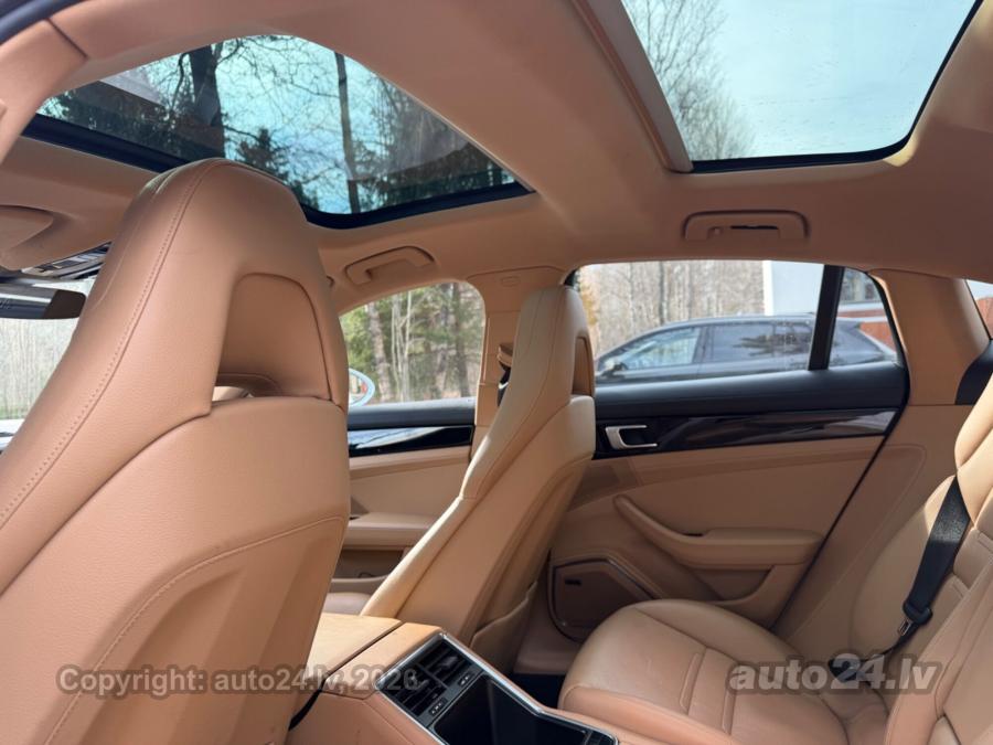 White Porsche Panamera 2018 in Tallinn, with an engine capacity of 2.90 L and mileage of 0 thousand km for 41000 €, photo 6 on AUTOMOTO.COM.LV
