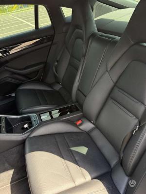 White Porsche Panamera 2018 in Kaunas, with an engine capacity of 2.89 L and mileage of 95 thousand km for 41000 €, photo 14 on AUTOMOTO.COM.LV